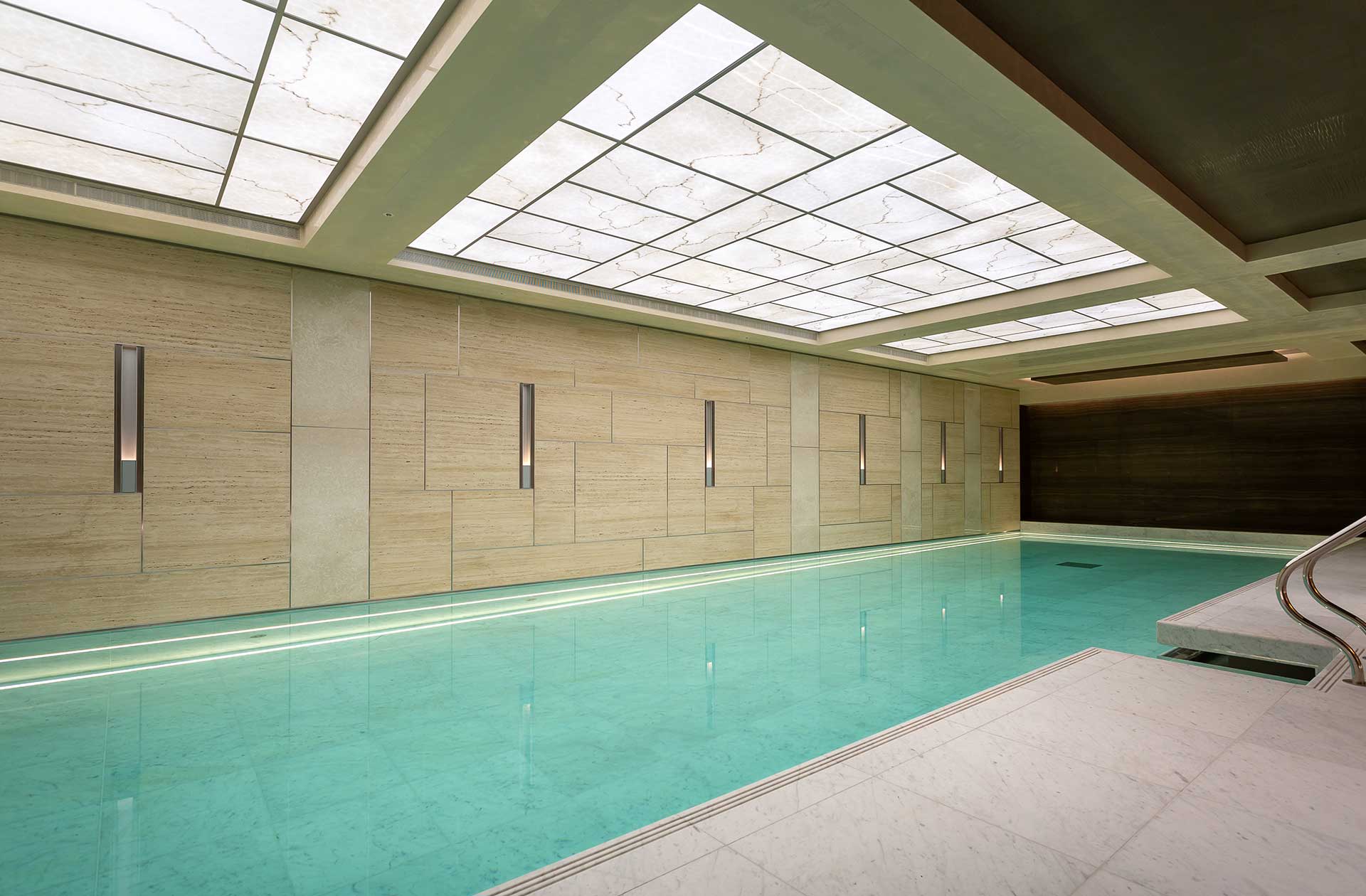 Faux Onyx Panels | Chelsea Barracks | Amberlite Installation